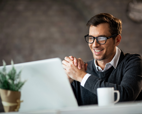 What Are Computer Varifocals? | SmartBuyGlasses UK