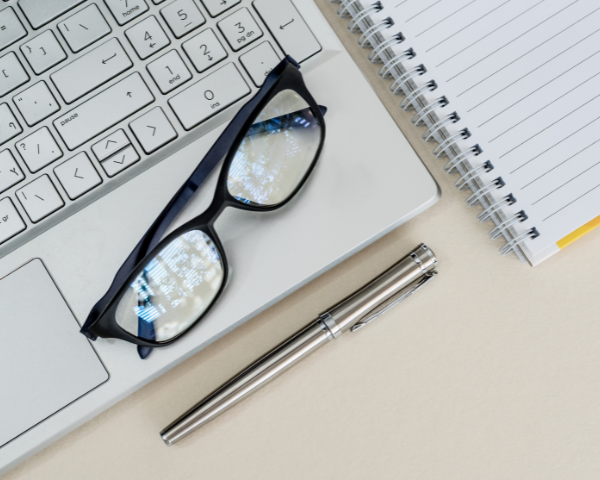 What Are Computer Multifocals? | SmartBuyGlasses SG