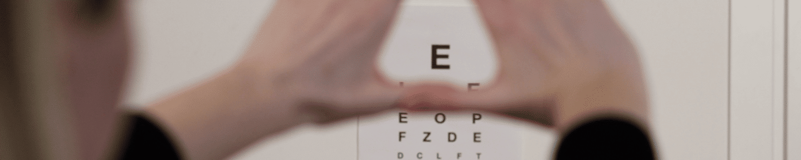 Dominant Eye Test | SmartBuyGlasses US