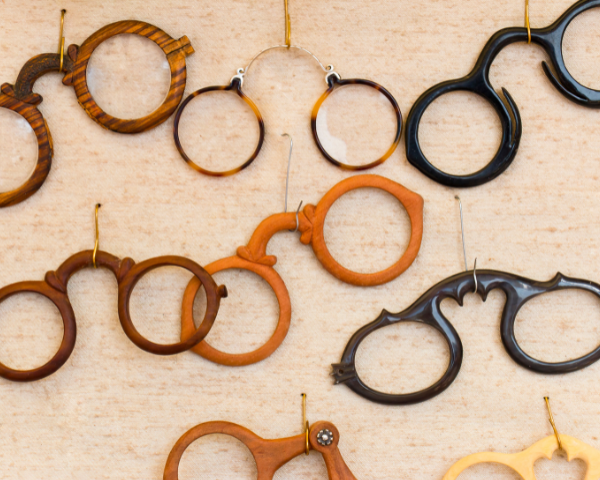 Spec-tacular History: Glasses Through the Ages | SmartBuyGlasses USA