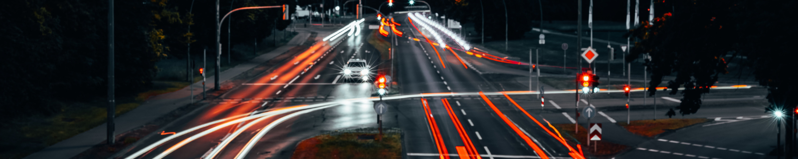 Do Blue Light Glasses Help With Night Driving? | Vision Direct AU