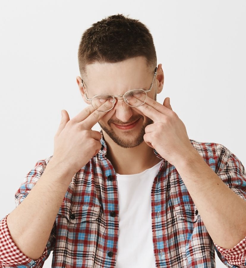 Can a Warm Compress Help Your Eyes? | Vision Direct AU