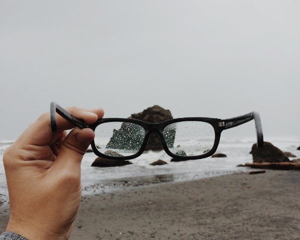 How Far Can the Human Eye See? | VisionDirect AU